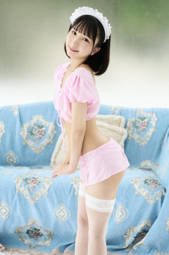 由良かな写真集『ゆらり、おさんぽ。』発売記念 由良かなさんサイン会(神保町) 【書泉】神保町 秋葉原の書店